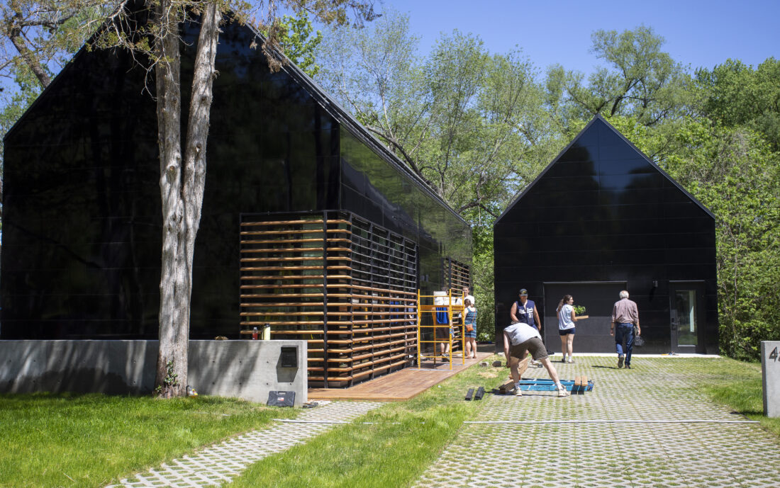 ‘House of mirrors’: New Studio 804 project uses reflection inside and ...